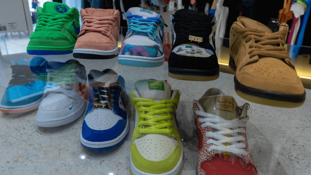 Nike Dunk: Do Basquete Retrô ao Ícone da Moda Urbana - Topas Run | 100% ...